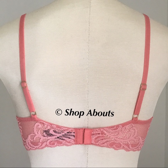 Natori | Intimates & Sleepwear | Natori Feathers 73023 Contour Plunge ...